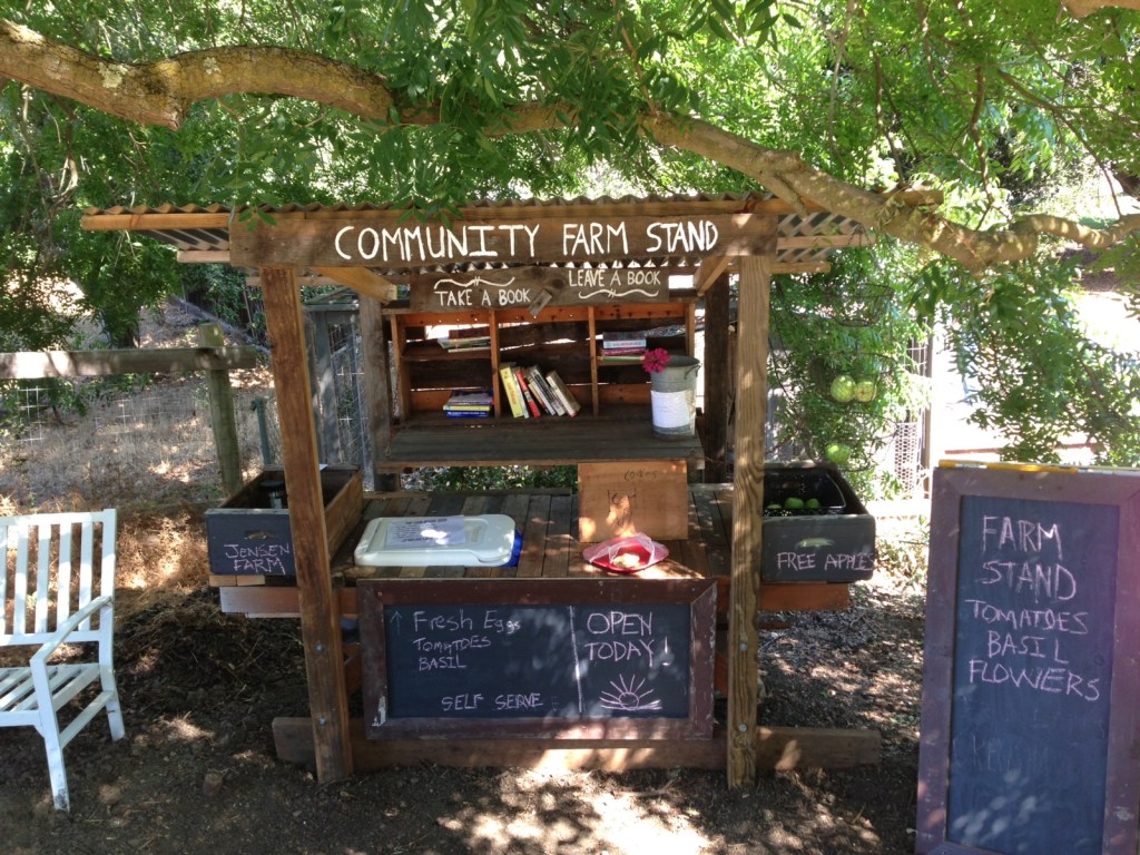 LAH Farm Stand – Urban Farm Stands